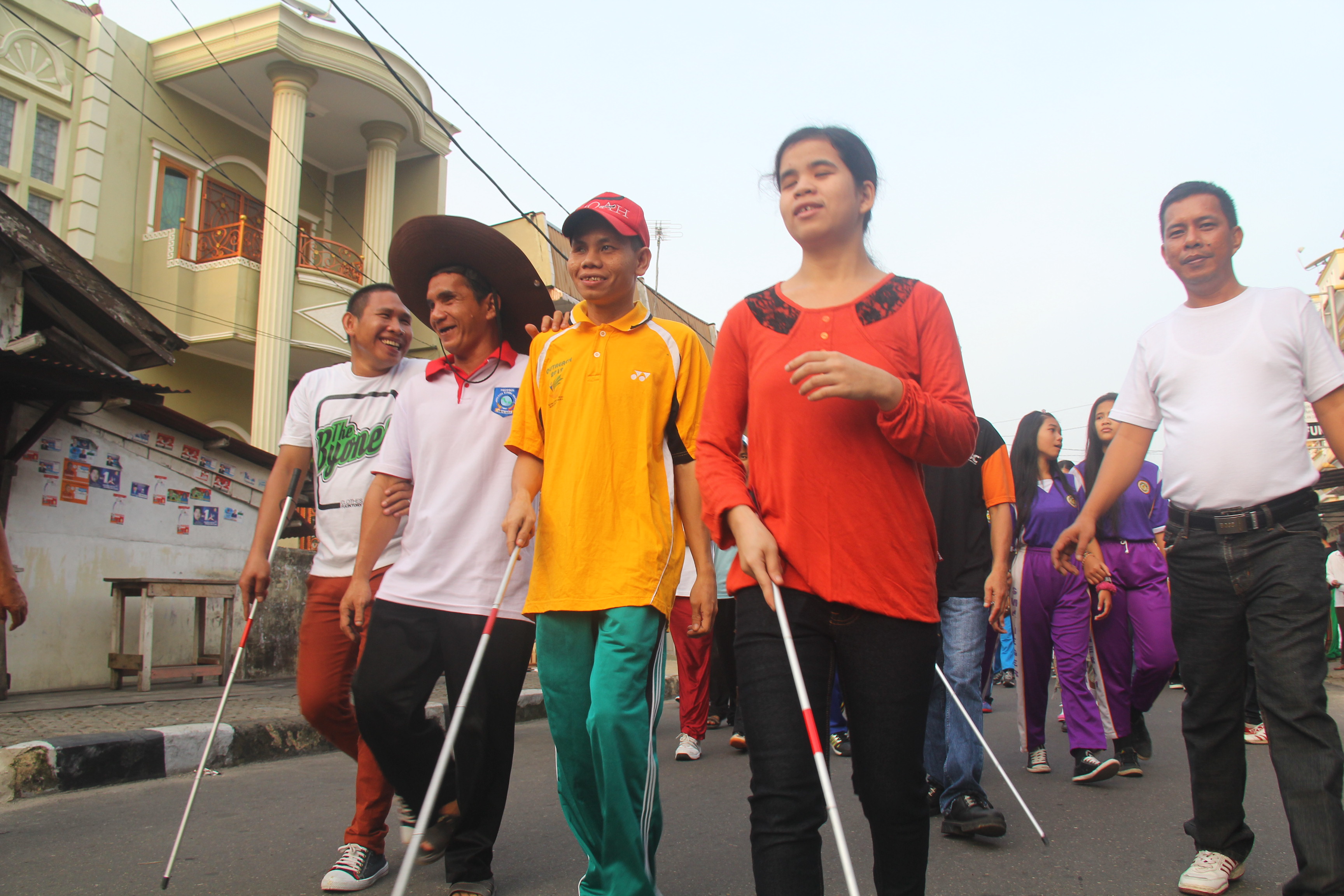 Mengenal Kehidupan Tunanetra Lebih Dekat – Adi Gunawan Institute